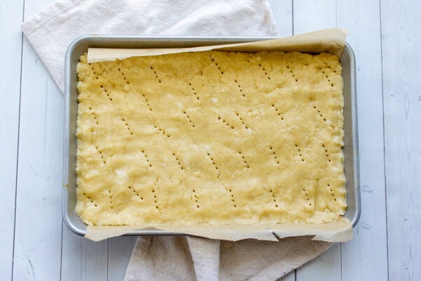 Shortbread Cookie Crust - The Flour Handprint
